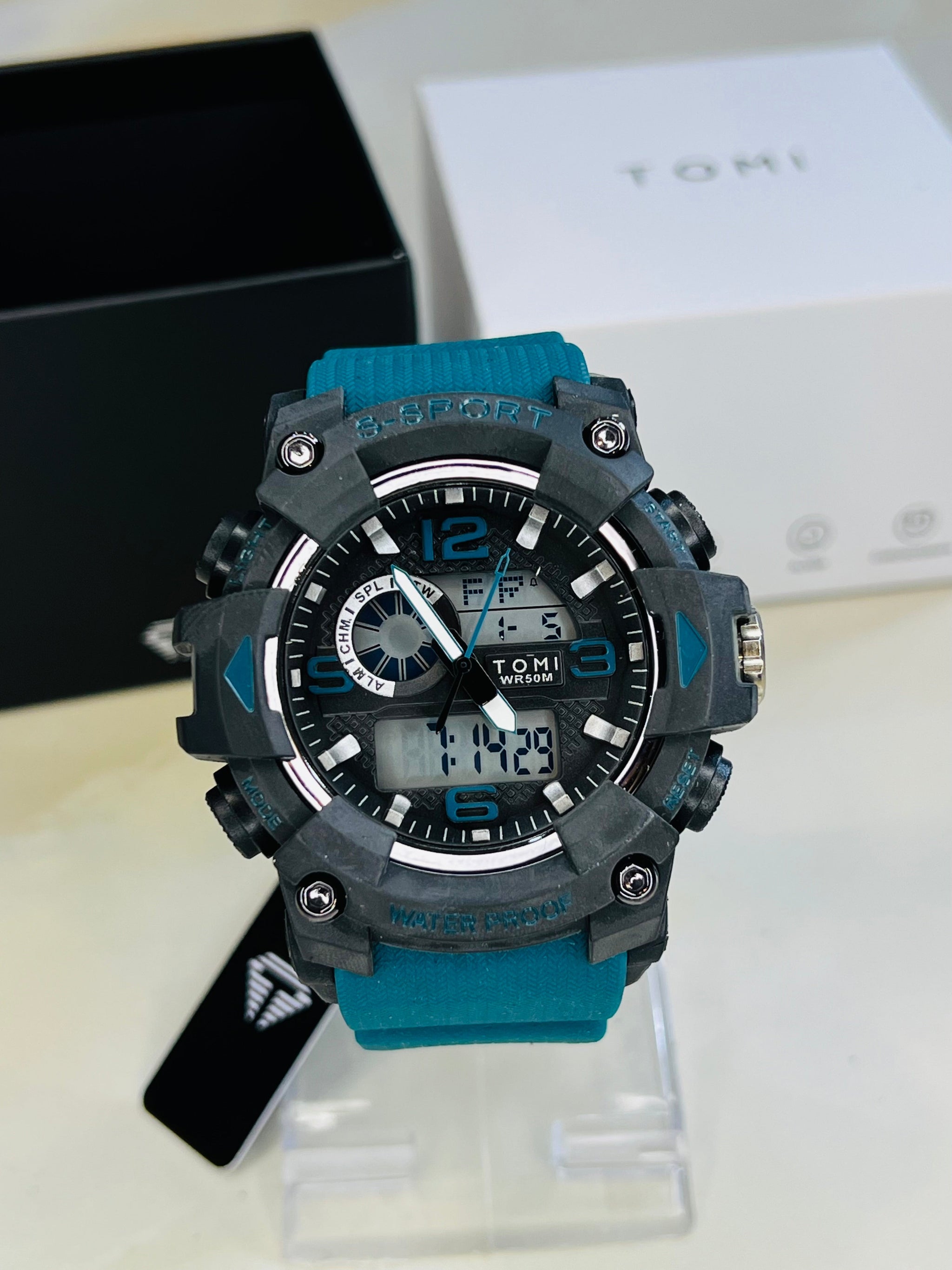 TOMI T-228 Men's Sports Watch Military Sports Watch - 7BONKERS